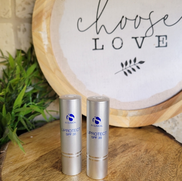 Is Clinical | Skincare | Is Clinical Lip Protect Balm With Spf35 Bundle ...